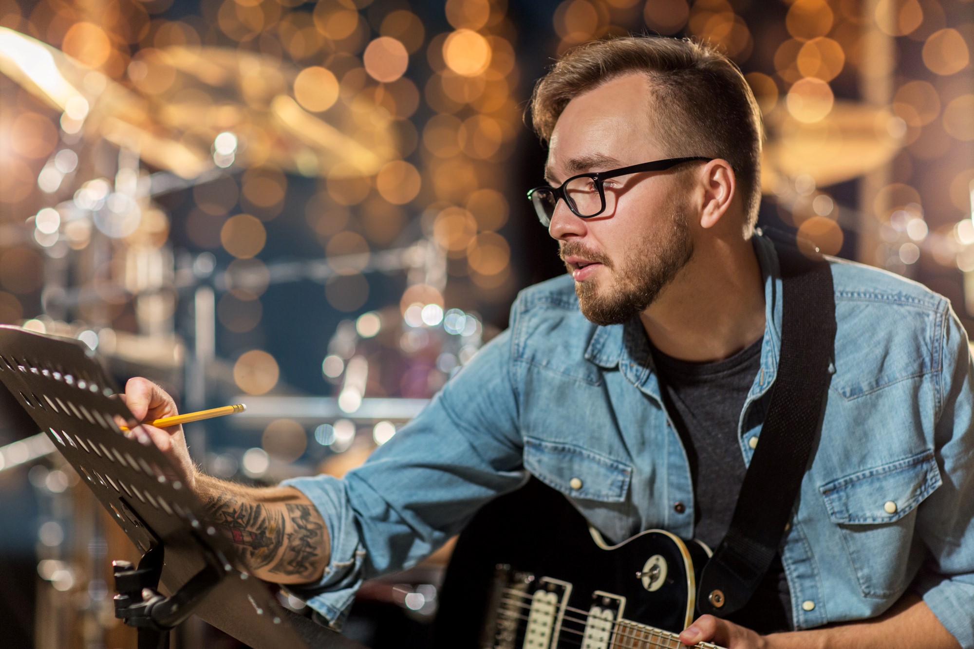 5 reasons to play a local open mic night - and what to expect - Fret Zealot